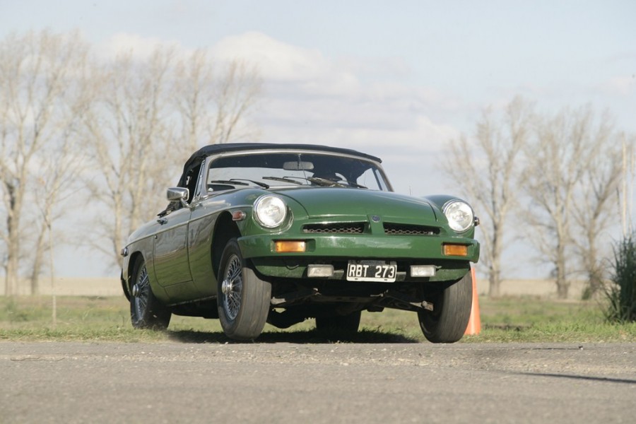 El mejor R4 de Colombia - RetrovisionesRetrovisiones